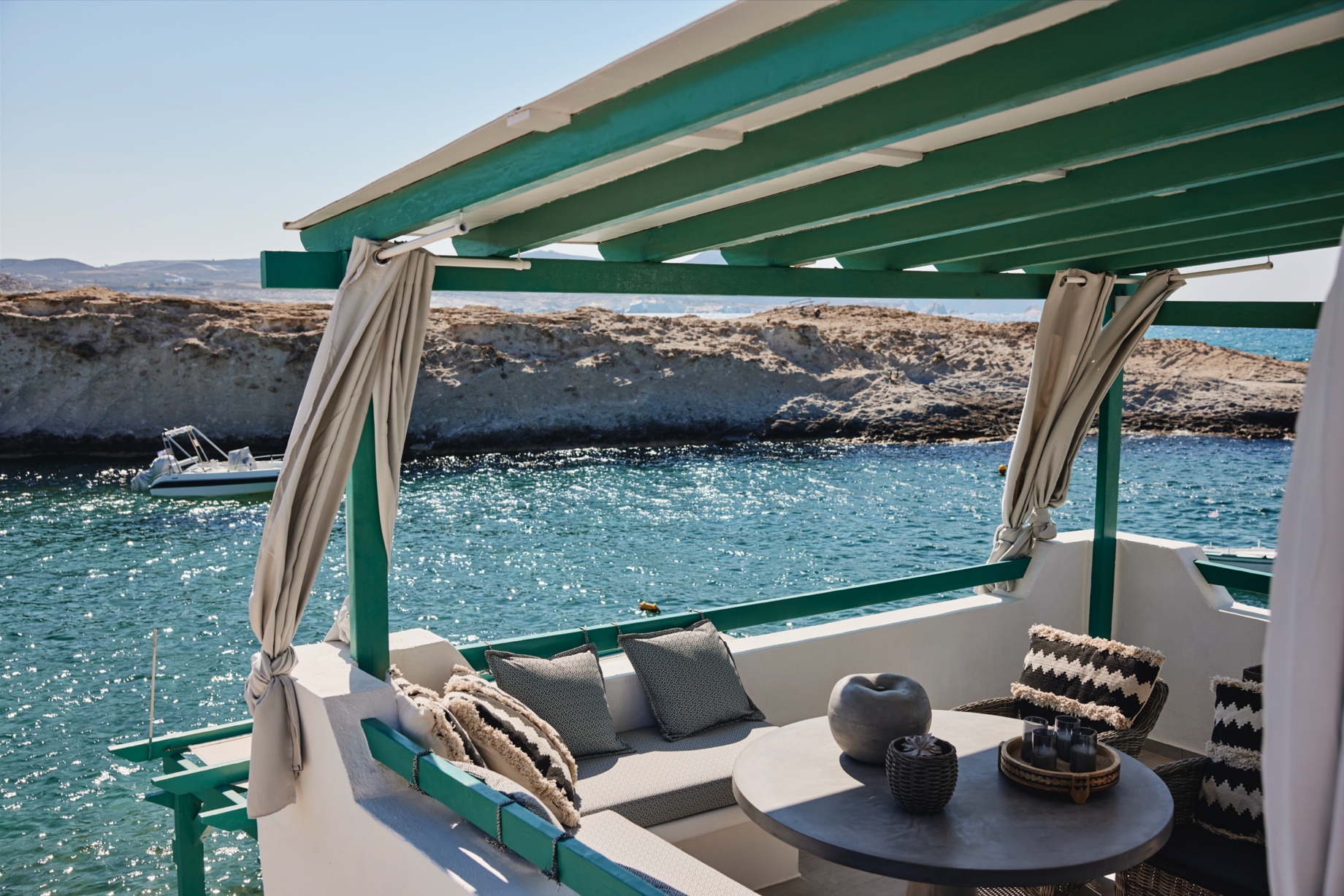Terra Mare Milos - Terra Mare Suites